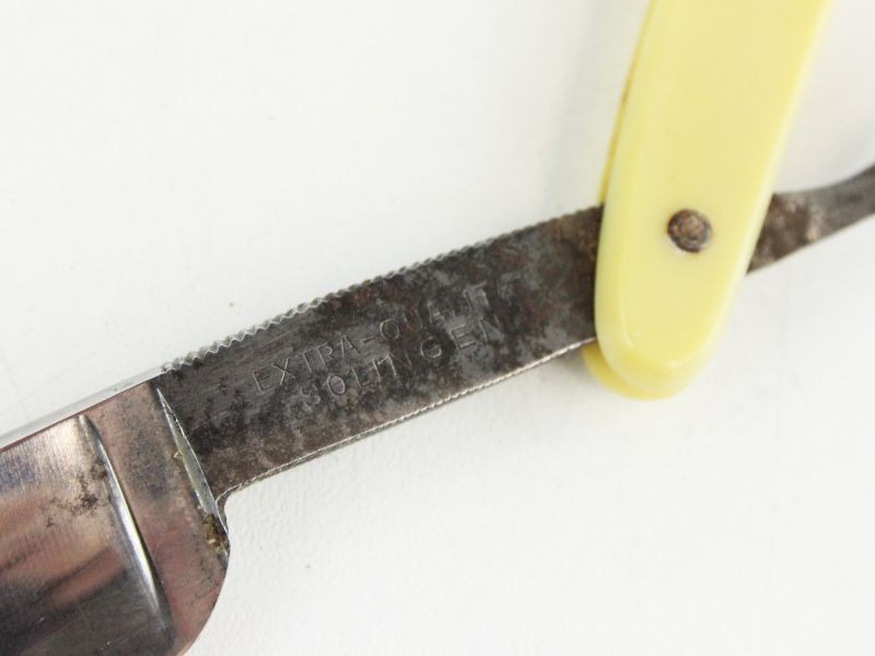 Duo antieke scheermessen (Kikuth - Solingen) - Kringwinkel